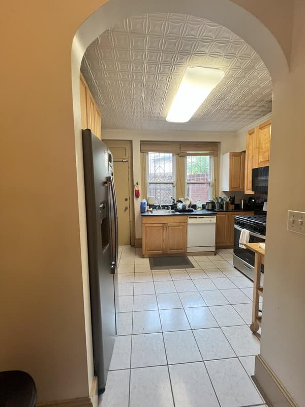 Great ensuite unit available now for short term and long term lease in ...